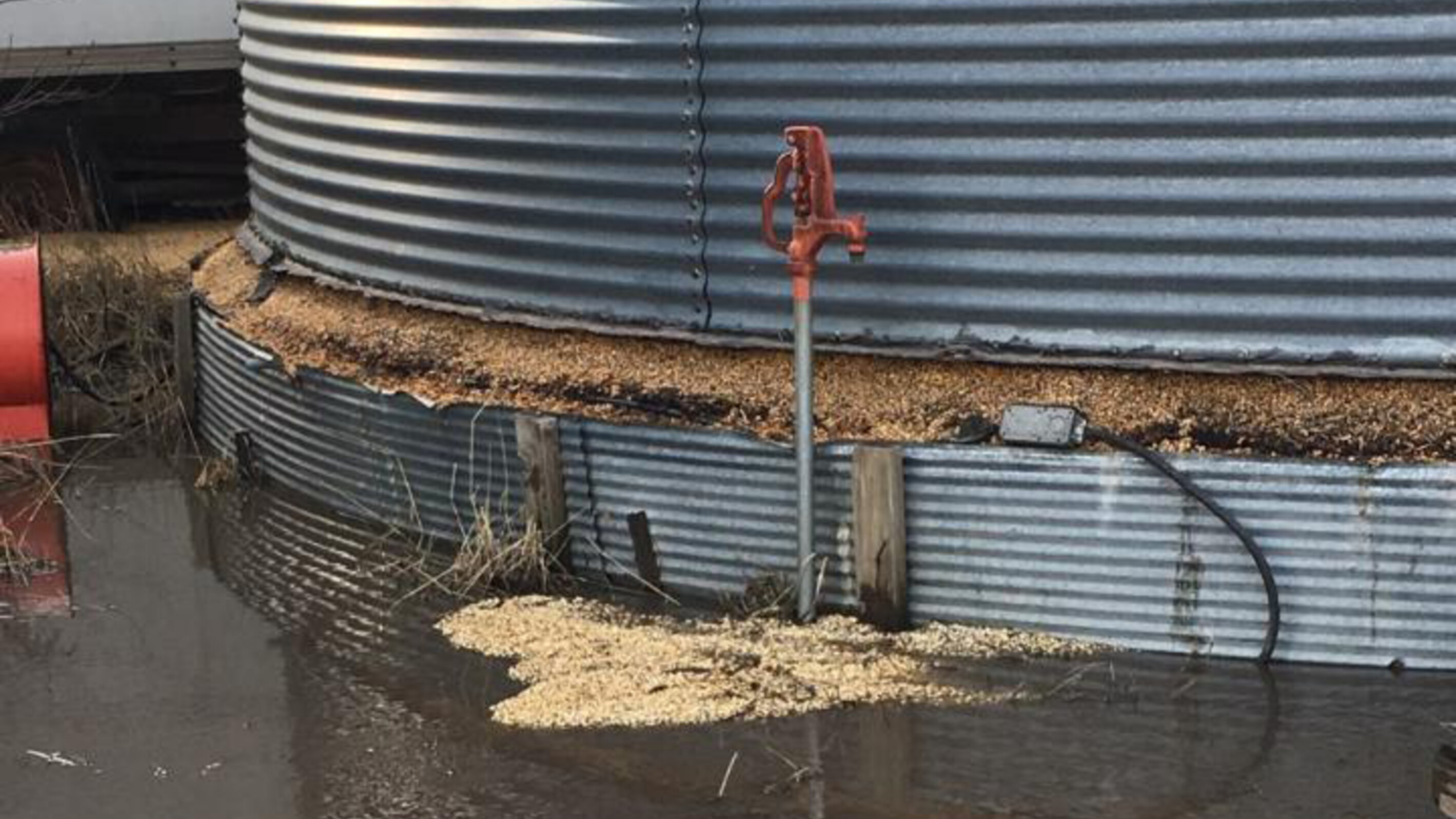 Grain Vacuum Services/Rentals/Suppliers | CropWatch | Nebraska